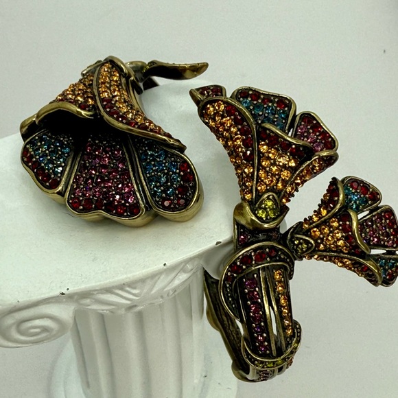 Heidi Daus | Jewelry | Vintage Heidi Daus Multicolor Fan Flower Hinged ...